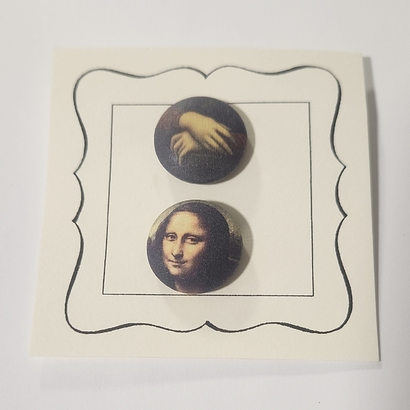 Other | Rare Vintage Mona Lisa Shank Buttons Set Of 2 | Poshmark